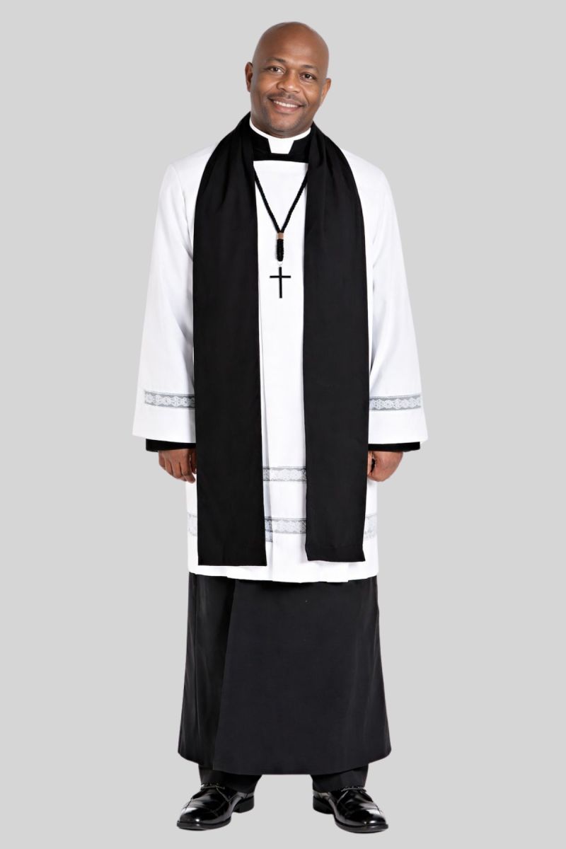 Sacred Vestments for Pastors, Priests & Ministers - Holy Clergy